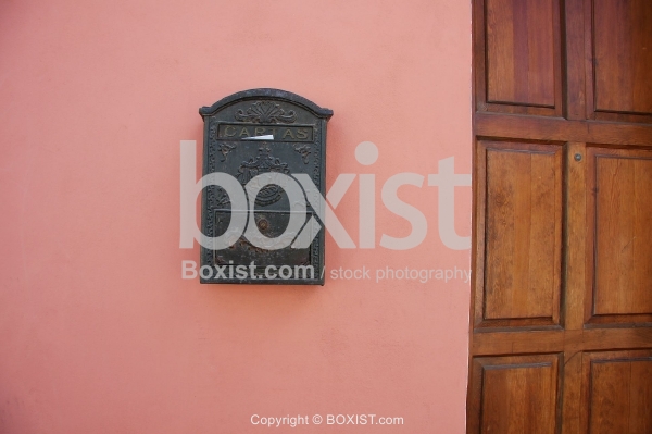 Light Pink Wall with Mail Post Box - Boxist.com Photography / Sam ...