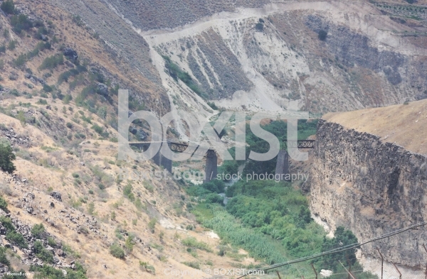 Destroyed Bridge over Yarmouk River - Boxist.com Photography / Sam ...
