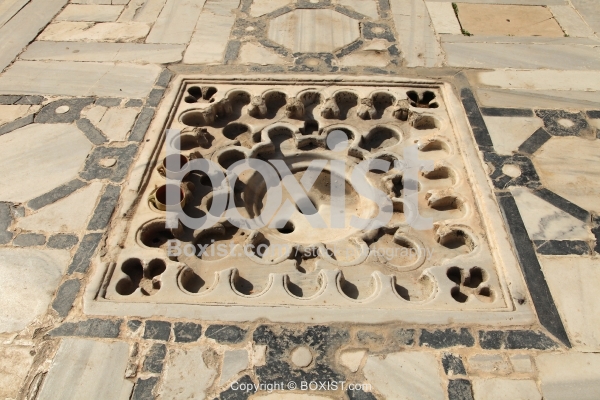 Rainwater Impluvium at the Mosque of Kairouan - Boxist.com Photography ...